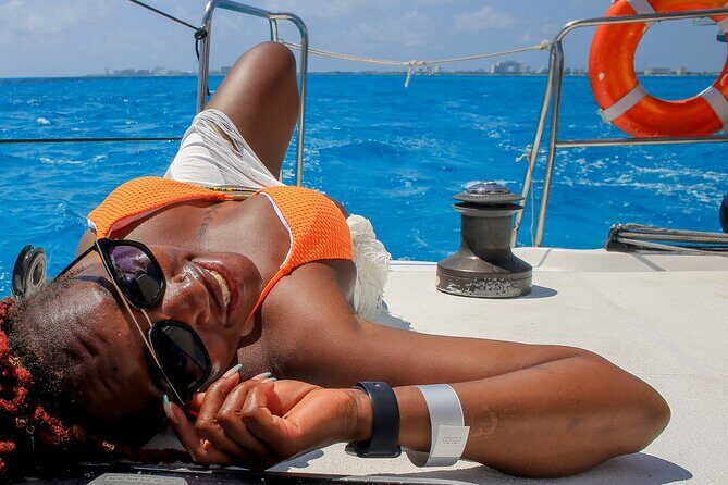 Cancun Catamaran: Sail to Isla Mujeres + Buffet & Drinks - The Beach Club and Buffet Lunch