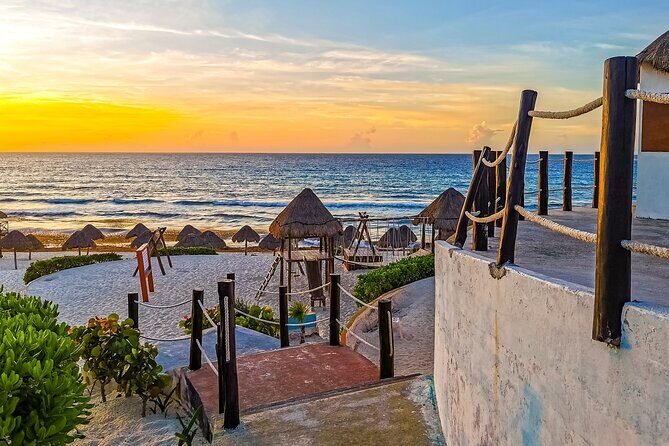 Cancún city Highlights: Private & Customizable tour - Playa Delfines — Iconic Views and the Famous Sign