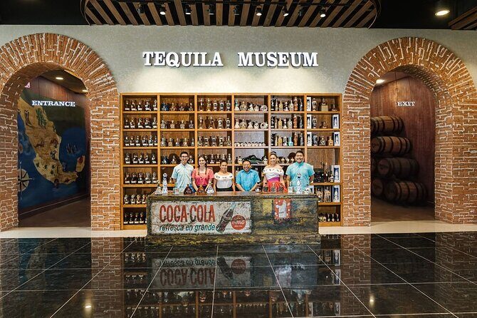 Cancun City Tour + El Meco Ruins Round Transportation - Key Points