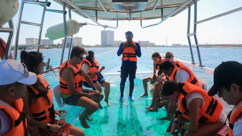 Cancún: Clear Boat Ride with drinks - An In-Depth Look at the Experience