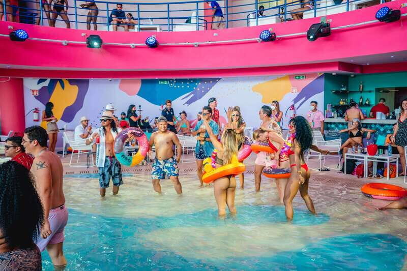 Cancún: Coco Bongo Beach Party Celebrity Package - FAQ