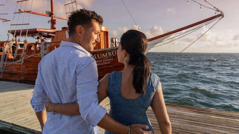 Cancún: Columbus Dinner Cruise and Sky Wheel Pass Go - Authentic Experiences and Authenticity