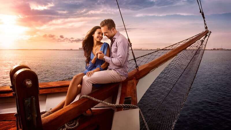 Cancun: Columbus The Romantic Dinner Cruise - Key Points