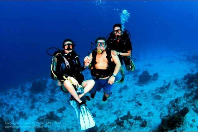 Cancún: Cozumel 2-Tank Diving Tour with Lunch & Transfers - Setting the Scene for Your Underwater Adventure