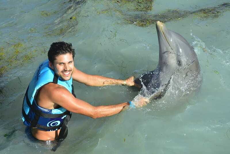 Cancun: Dolphin Swim and Garrafon Reef Park Tour with Buffet - FAQ