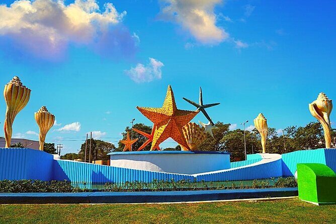 Cancun Guided Bus City Tour (from Cancun and Riviera Maya) - Downtown Shopping at Plaza 28