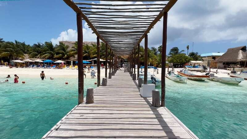 Cancun: Isla Mujeres Catamaran Cruise with Lunch & Open Bar - Key Points