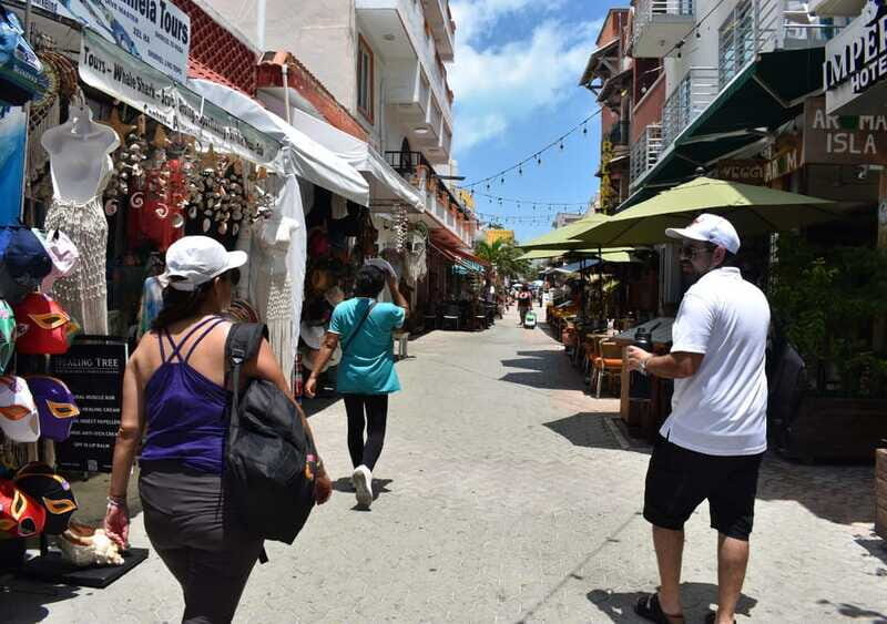 Cancun: Isla Mujeres Only Adults Catamaran, drinks & snorkel - Why You Might Love This Tour