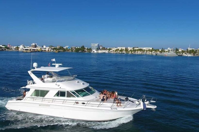 Cancun: Luxury Yacht Tour to Isla Mujeres Chef #GMBSR55FUN - Setting the Scene: What’s It Like to Be on This Yacht?
