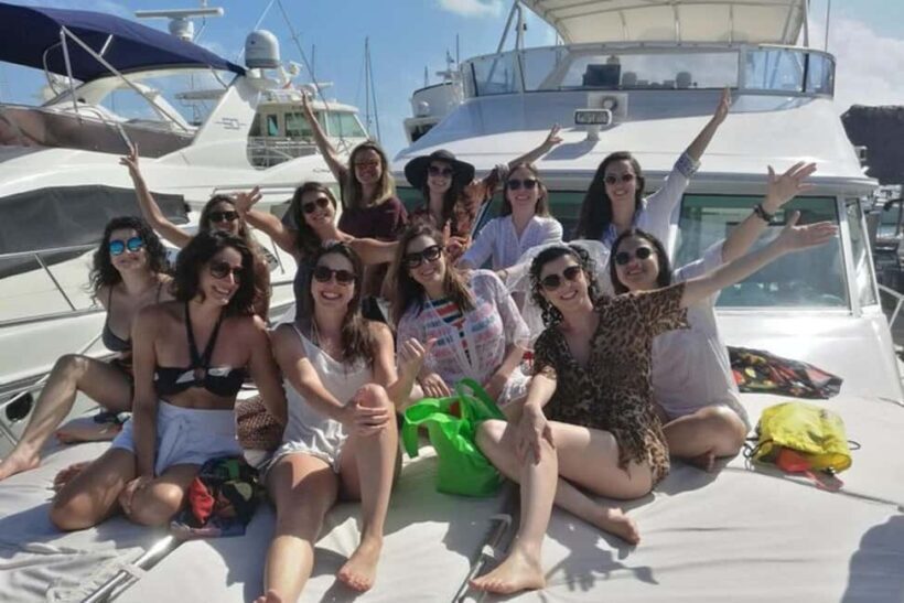 Cancun: Luxury Yacht Tour to Isla Mujeres Chef #GMBSR55FUN - Dining and Drinks: A Foodie’s Dream