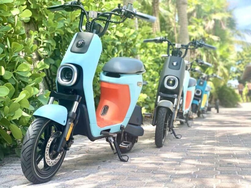 Cancun: Mopeds Adventure! 90 min Guided Tour in Hotel Zone - FAQ: Your Questions Answered