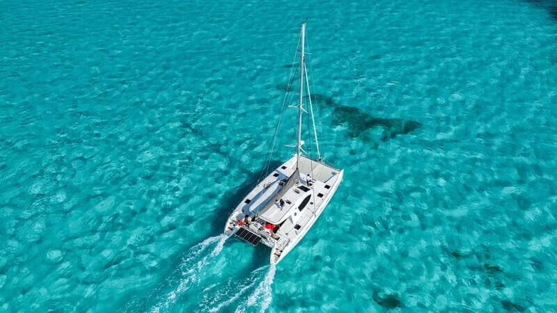 Cancun Private Catamaran  Open Bar & Snorkeling Experience - Who Should Consider This Tour?