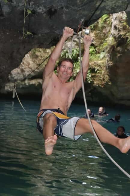 Cancún: Swim and Zipline in Two Cenotes with Lunch - Key Points