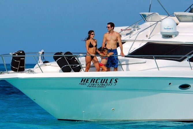 Cancún Yacht Rental SeaRay 46ft 25P13 - Who Will Love This Tour?