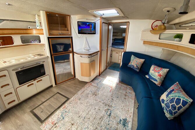 Cancun yachts rental BEATIFUL YACHT 46FT, 15 PAX MAX 25P6 - FAQ