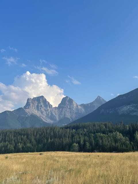 Canmore: Guided Town Walking Tour with Sweet Treat and Drink - FAQs