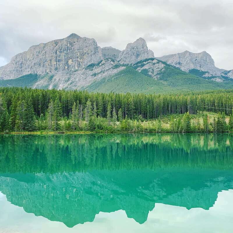 Canmore: PRIVATE SAFARI Drive to BANFF Park & Nature Walk - Key Points