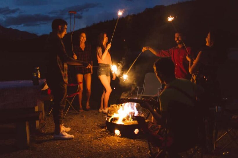 Canmore: Remote Campfire Experience with Evening Walk - 2hrs - The Sum Up