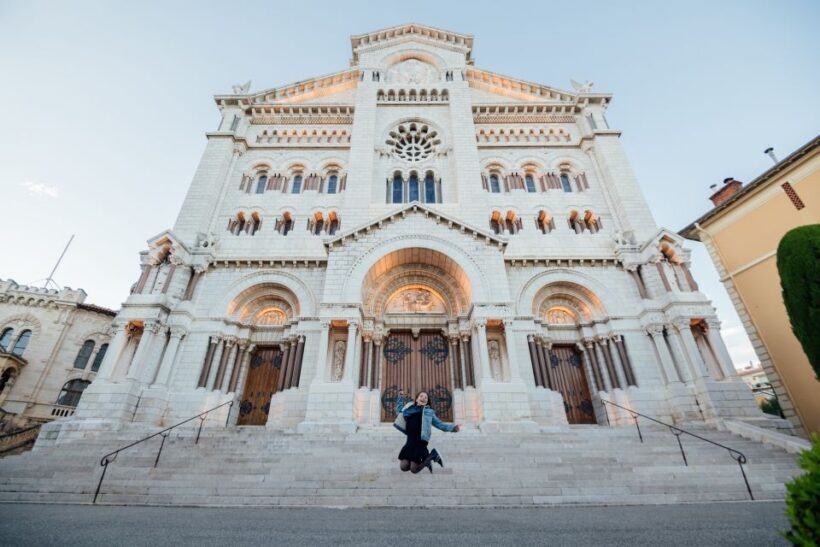 Cannes: Photo Shoot with a Private Vacation Photographer - Who Should Consider This Experience?