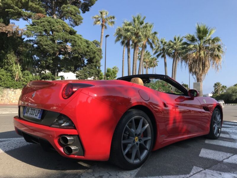 Cannes : Visite guidée en Ferrari sur les routes de Cannes - Key Points