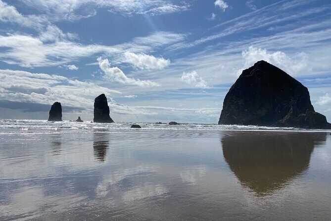 Cannon Beach Hiking Tour on the Oregon Coast - An in-depth look at the Oregon Coast Hiking Tour