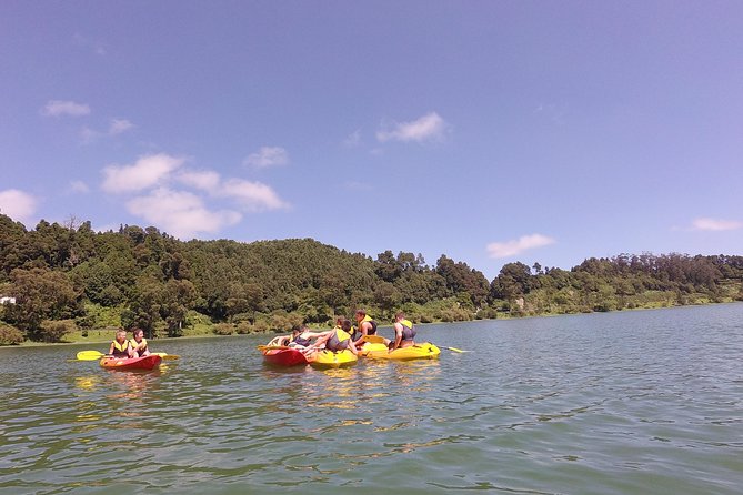Canoeing at Furnas Lake - Exploring the Local Culinary Traditions