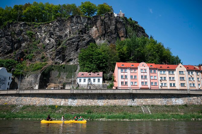 Canoeing on the Elbe river from Dín to Bad Schandau - Evaluating the Overall Value
