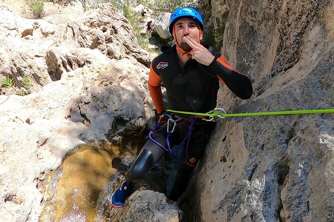 Canyoning Adventure Rio Verde in Granada - Inclusions
