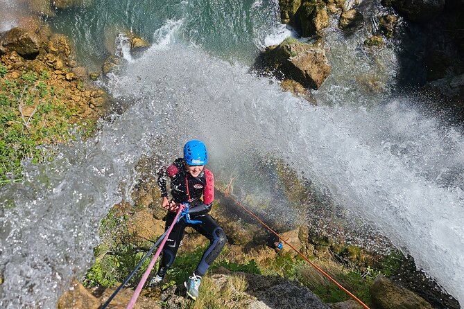 Canyoning experience in Barranco del Gorgo de la Escalera - The Guides and the Experience