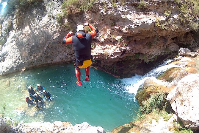 Canyoning in Andalucia: Rio Verde Canyon - Suitable Participants and Health Considerations