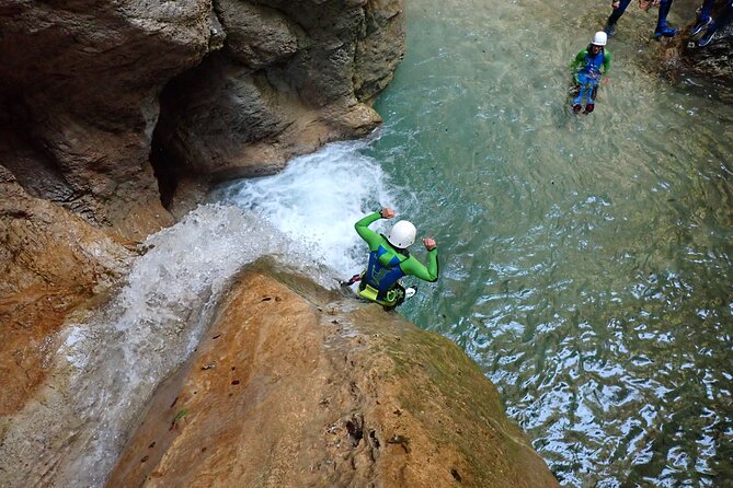 Canyoning "Summerrain" - fullday Canyoning Tour also for beginner - Exploring the Canyoning "Summerrain" Tour: An Authentic Adventure in Lombardy