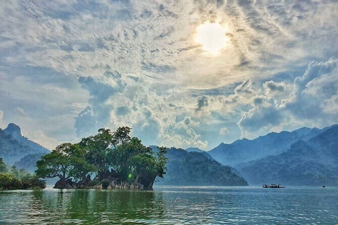 Cao Bang Trekking and Motorbiking Tour 3D2N - Key Points