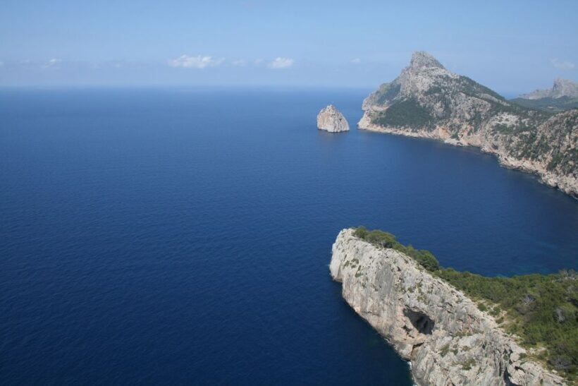 Cap de Formentor: Market, Beach, and Alcudia Tour - Who Should Consider This Tour?