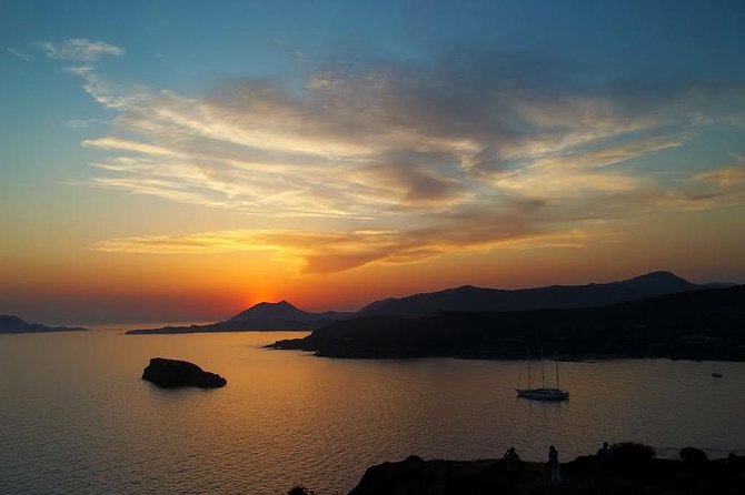 Cape Sounio Private Tour From Athens With Greek Traditional Food - Tour Guide Services and Driver Knowledge
