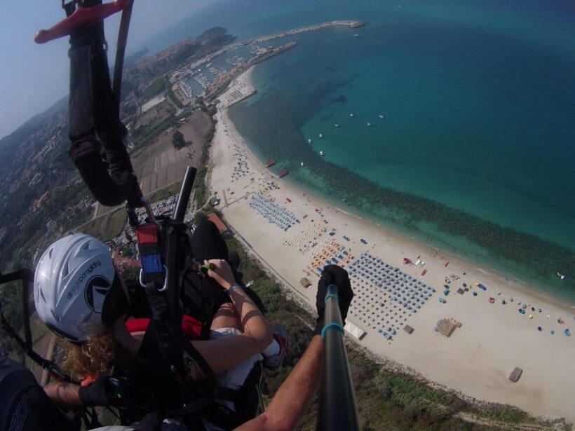 Capo Vaticano: Paragliding Experience - FAQs