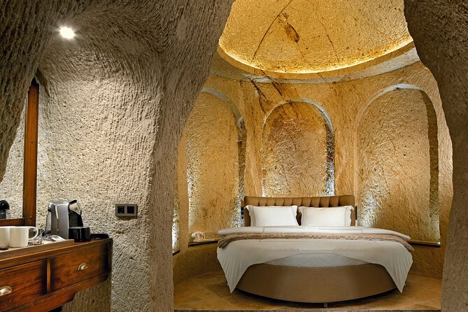 Cappadocia 1 Night 2 Days Tour from Istanbul by Plane and Balloon Ride - The Itinerary: What You’ll Actually Do