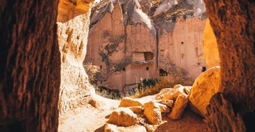 Cappadocia: Full Day Red Tour With Profesional English Guide - Transportation and Group Dynamics