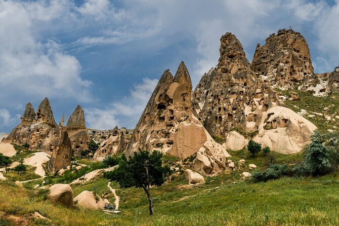 Cappadocia Guided Red Tour with Lunch & Entrance Fees - Love Valley: A Romantic Landscape
