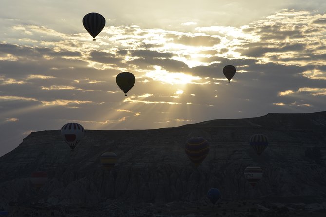 Cappadocia Hot Air Balloon Ride With Breakfast and Champagne - Tips for a Smooth Balloon Ride Experience
