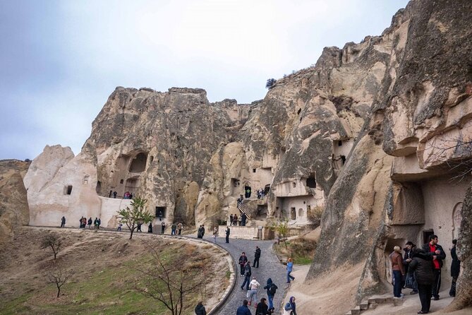 Cappadocia Red Tour (Pro Guide, Tickets, Lunch, Transfer incl) - Who Should Consider This Tour?