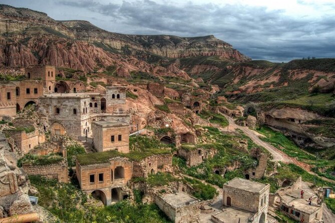 Cappadocia Red Tour With Open Air Museum And Expert Tour Guide - Meeting and Pickup