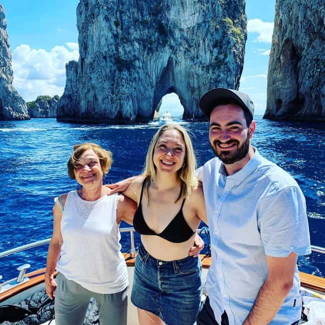 Capri : 2 Hours Private Boat from Capri - Key Points