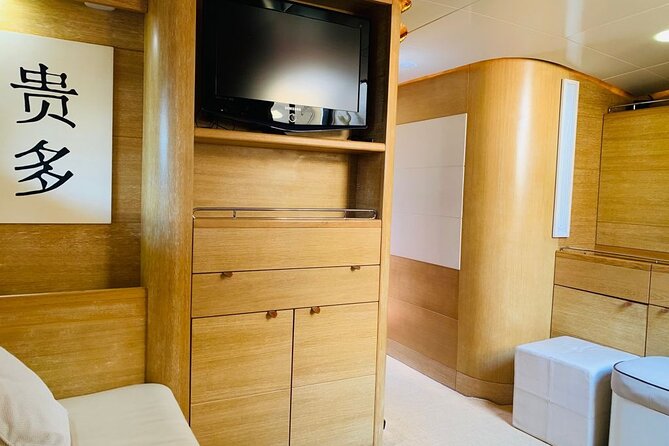 Capri & Amalfi Coast Luxury Tour on MAGNUM 53 Sport - Frequently Asked Questions