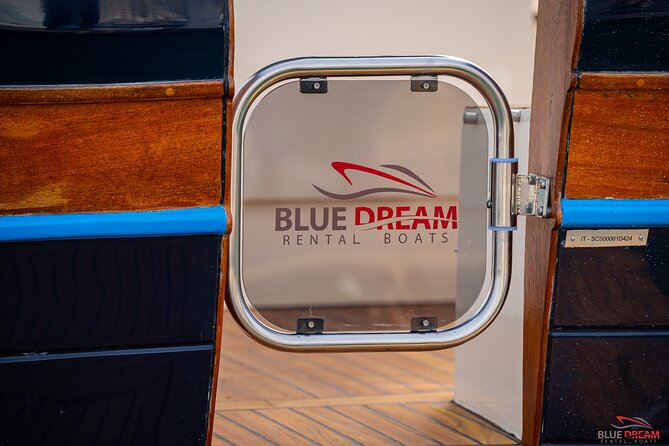 Capri Boat Tour for Small Groups - Introduction