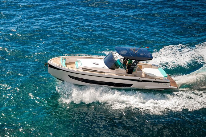 Capri: Discover the Beauties of the Island Aboard a Luxury Boat - Amenities and Inclusions for a Comfortable Journey