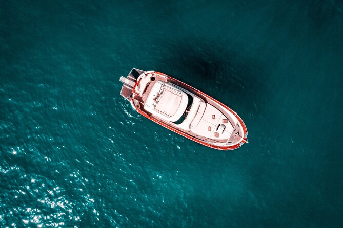 Capri: Discover the Beauties of the Island Aboard a Luxury Boat - Booking Your Unforgettable Adventure