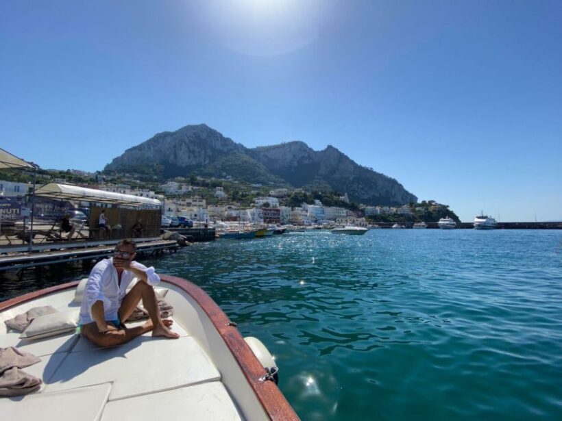 Capri: Island and Grottos Boat Cruise with Snacks and Drinks - FAQs
