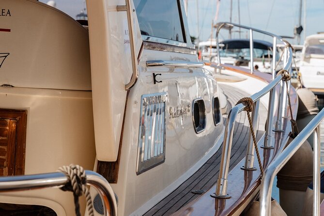 Capri Island shared boat tour - Exploring the Itinerary: What You Can Expect