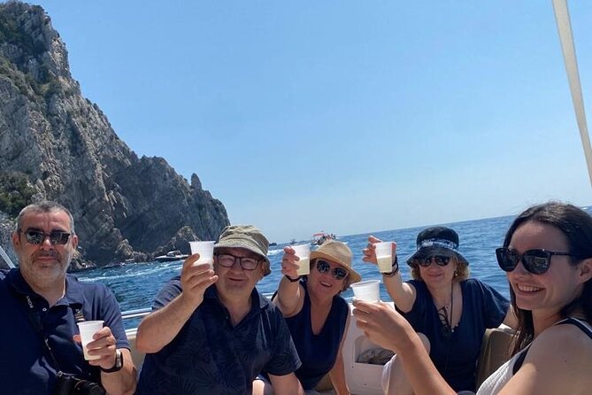 Capri la Dolce Vita - boat tour from Sorrento and Castellammare - Key Points