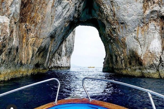 Capri Magical Boat Tour for an Unforgettable 3 Hour Experience. - Tour Highlights